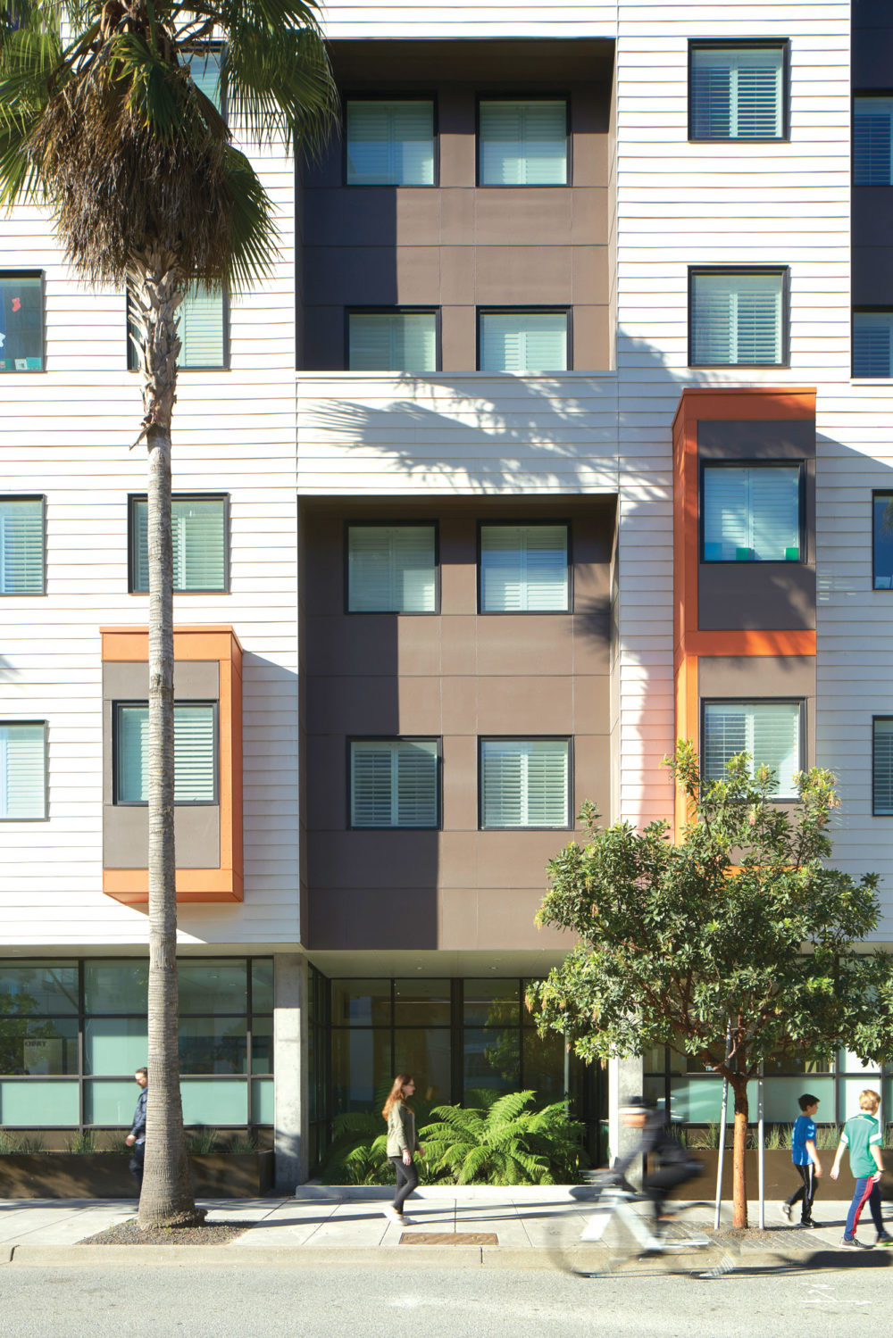 Family House Offers Community Living Away from the Hospital - gb&d