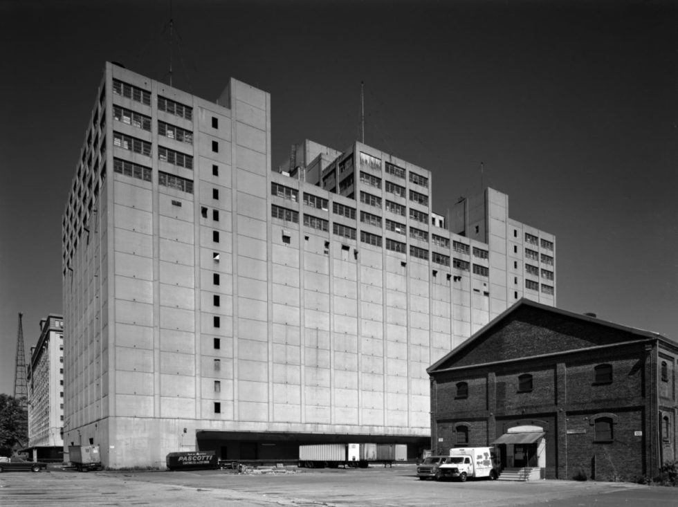 Brooklyn Navy Base Transforms into a Modern Tech Hub - gb&d