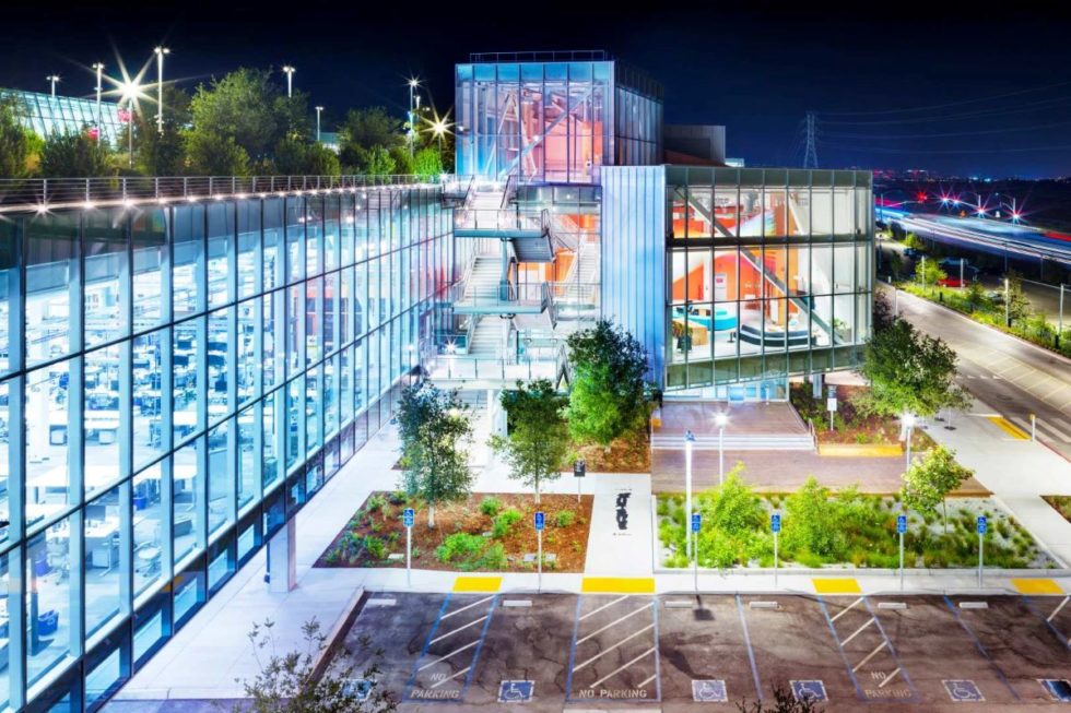 This Facebook Headquarters is Bringing the Inside Out - gb&d