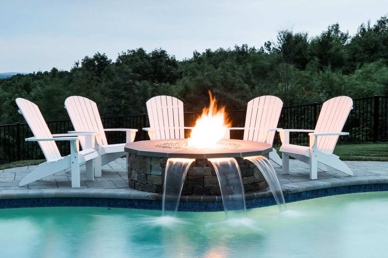 Outdoor Fire Features from Warming Trends Transform Spaces