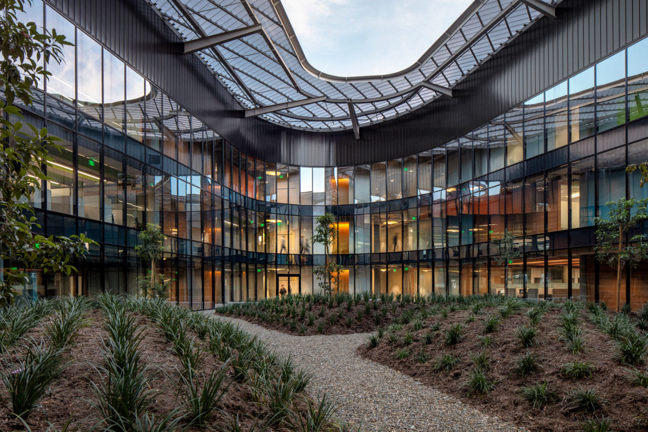 How CO Architects Designed for Sustainability in the Desert - gb&d