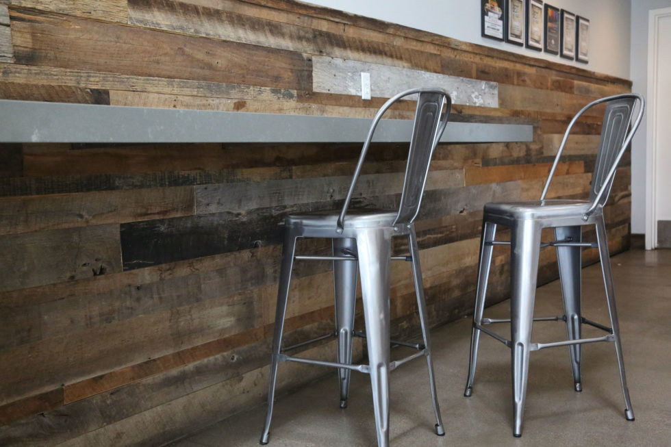 A Guide to Reconstituted Veneer - gb&d magazine