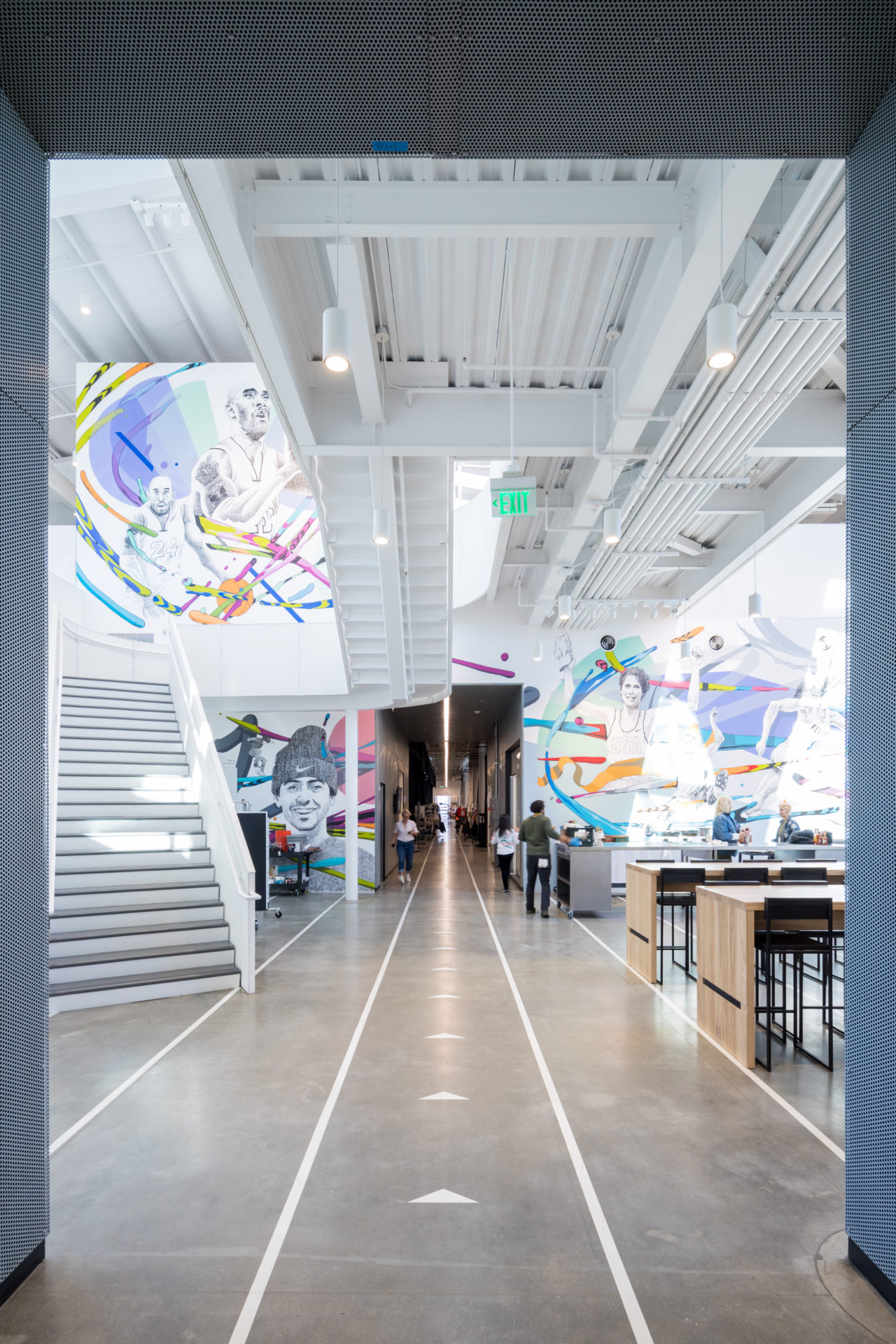 LOHA's Nike Icon Studios LA Promotes Efficiency Indoors and Out - gb&d