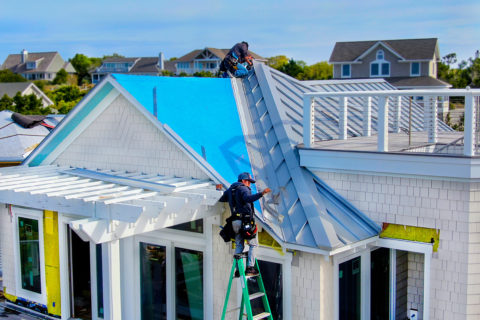 A Custom Metal Roof That’s Both Stylish and Durable on the Coast - gb&d