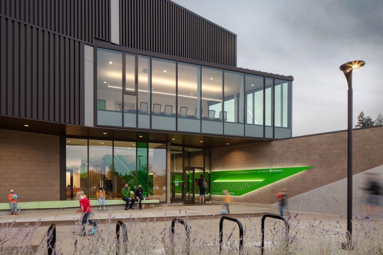 Types of Daylighting - Benefits and Examples in 2024