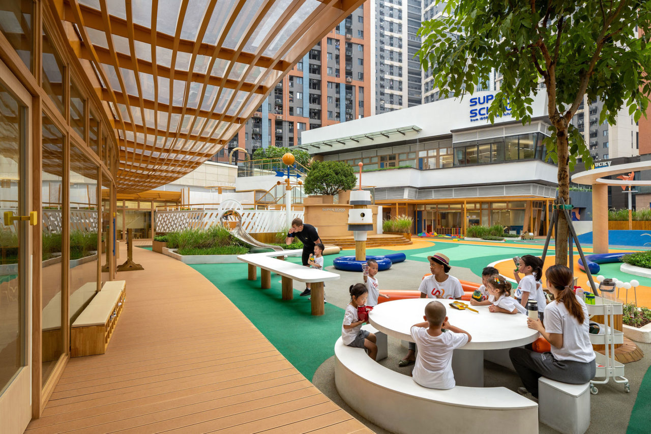 IBOBI Super School is an Outdoor Oasis for Children in China