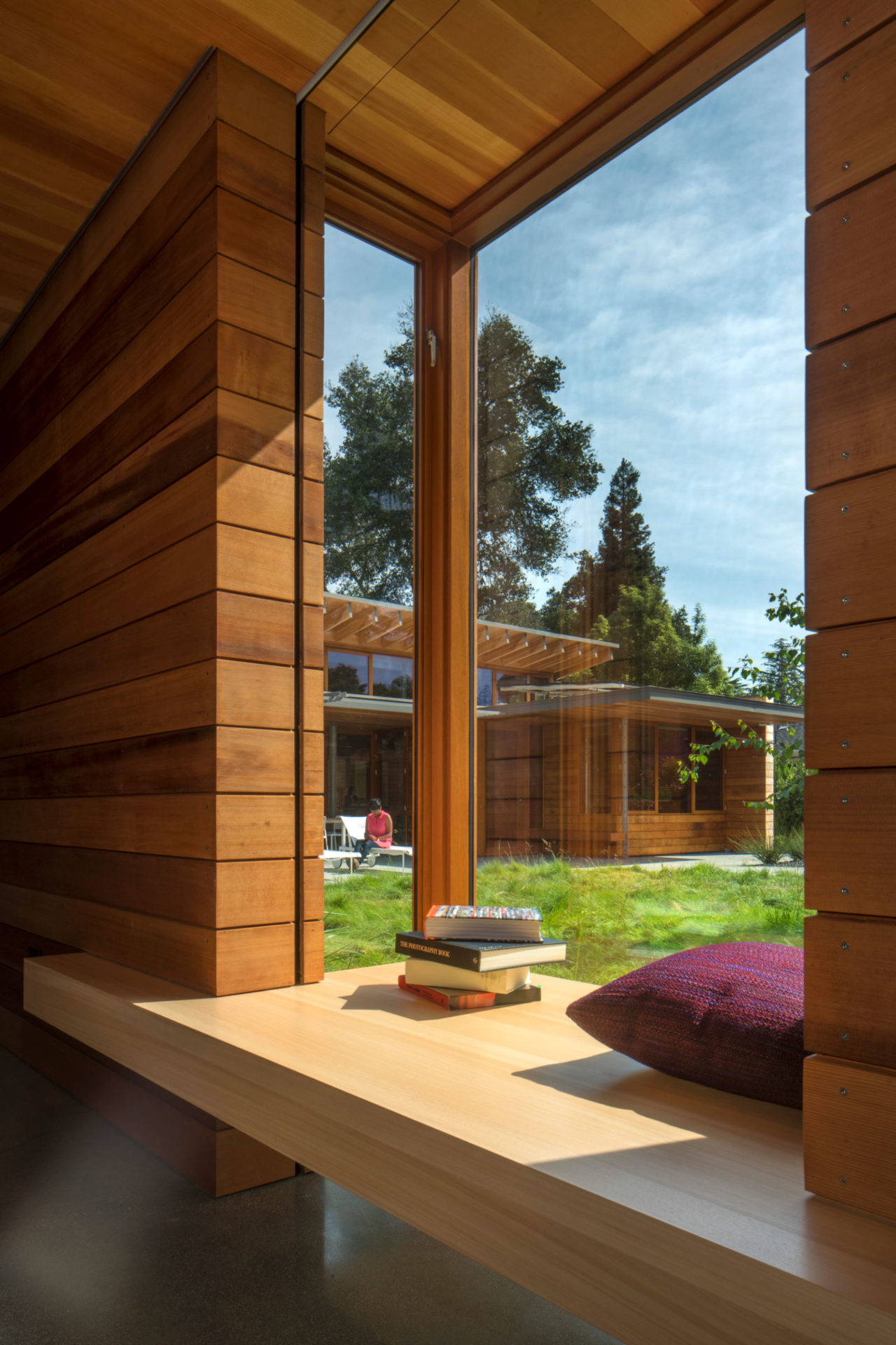 Designing the Ultimate Outdoor Space with Western Red Cedar - gb&d