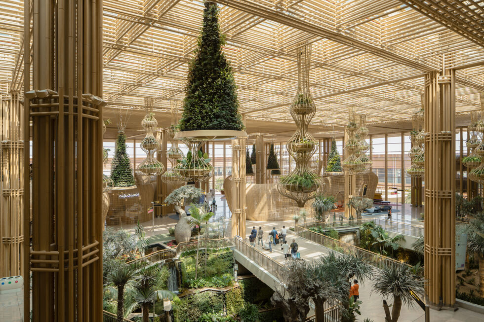 What is Sustainable Building Design in 2024 - Examples & Photos