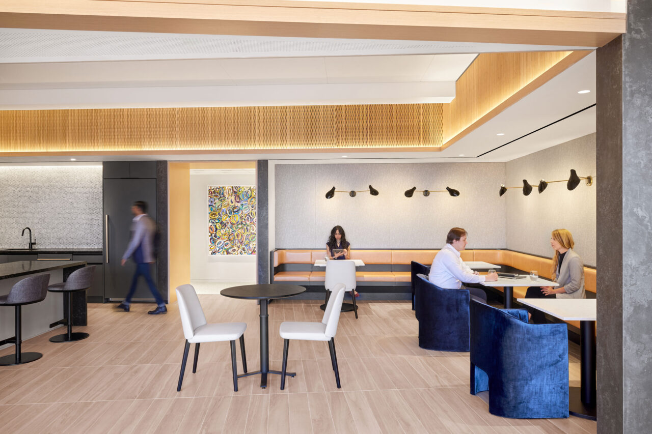 How to Find a Sustainable and Durable Visual Display System Supplier